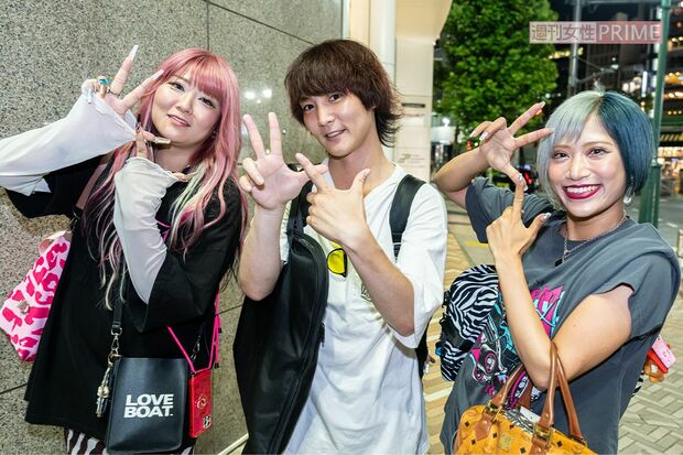 【目撃撮】『ぱーてぃーちゃん』すがちゃん最高No.1と元AKB・柏木由紀、隠れ家的バーに定期来店の“隠密”デート（3ページ目） | 週刊女性PRIME