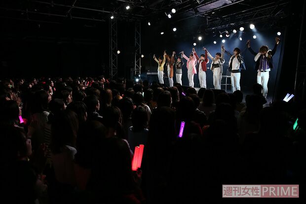 【画像・写真】小澤廉、B2takes!卒業ライブ「僕はこれからも盛り上げ隊長！カラーはRED！れんれんです！」 | 週刊女性PRIME