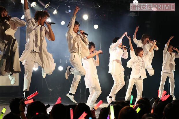 【画像・写真】小澤廉、B2takes!卒業ライブ「僕はこれからも盛り上げ隊長！カラーはRED！れんれんです！」 | 週刊女性PRIME
